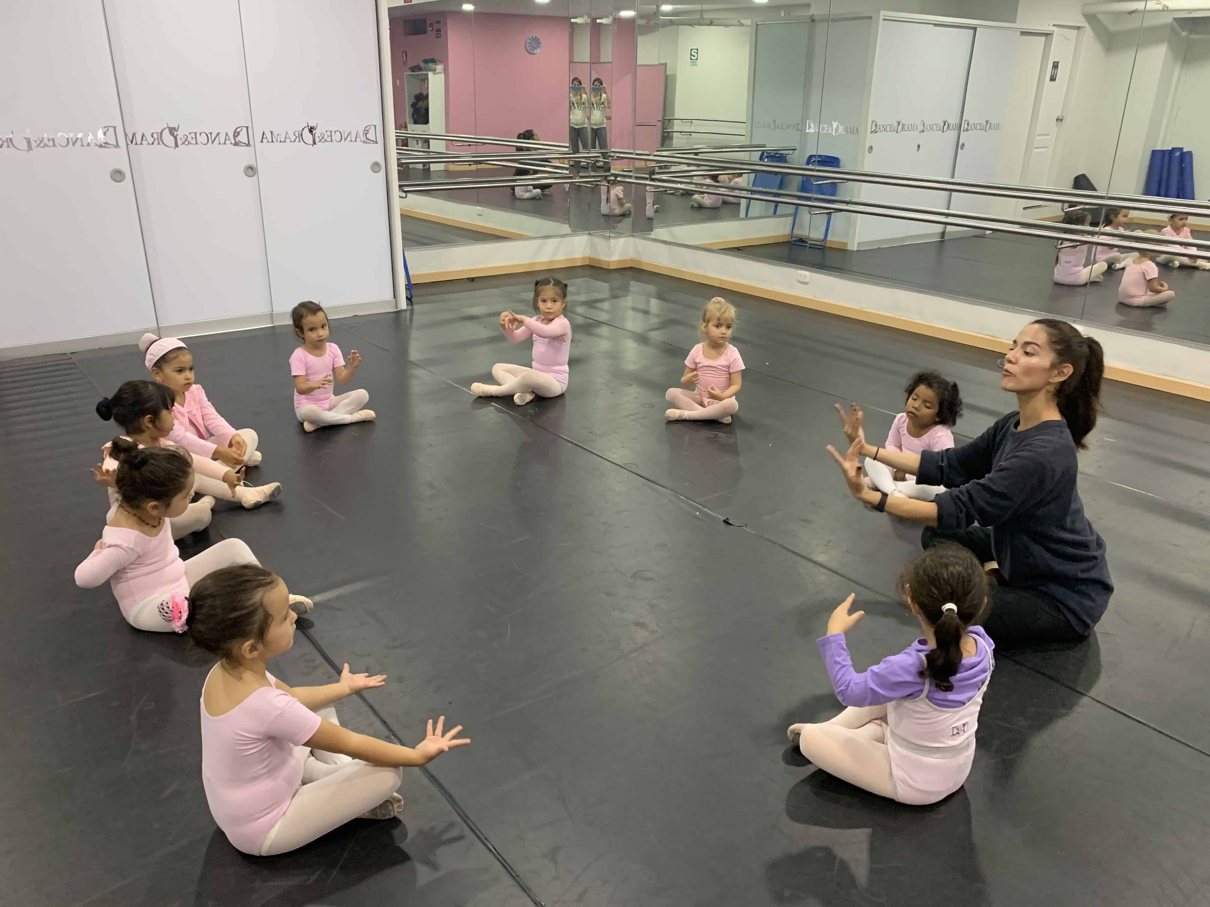 Baby Ballet - Escuela de Ballet Profesional - Dance & Drama