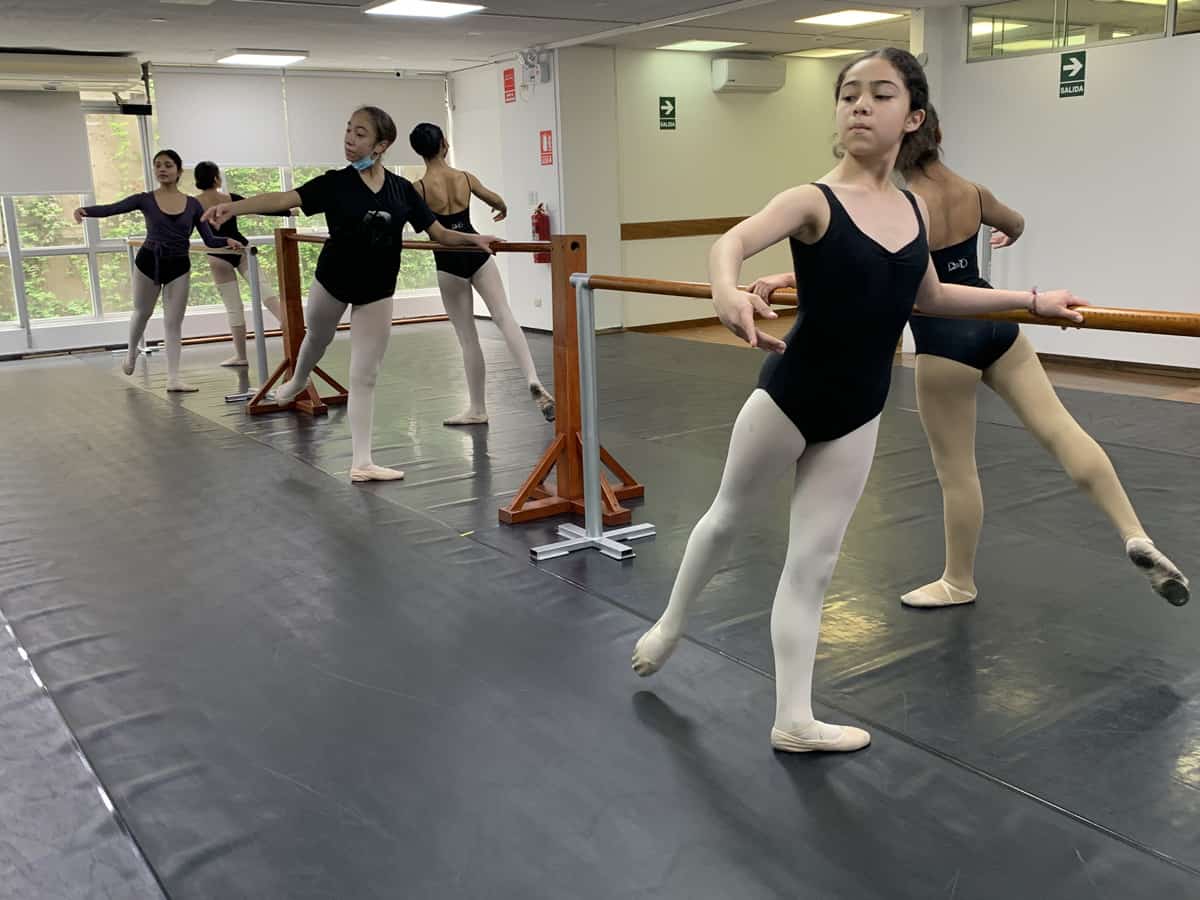 Grado 1 - Escuela de Ballet Profesional - Dance & Drama
